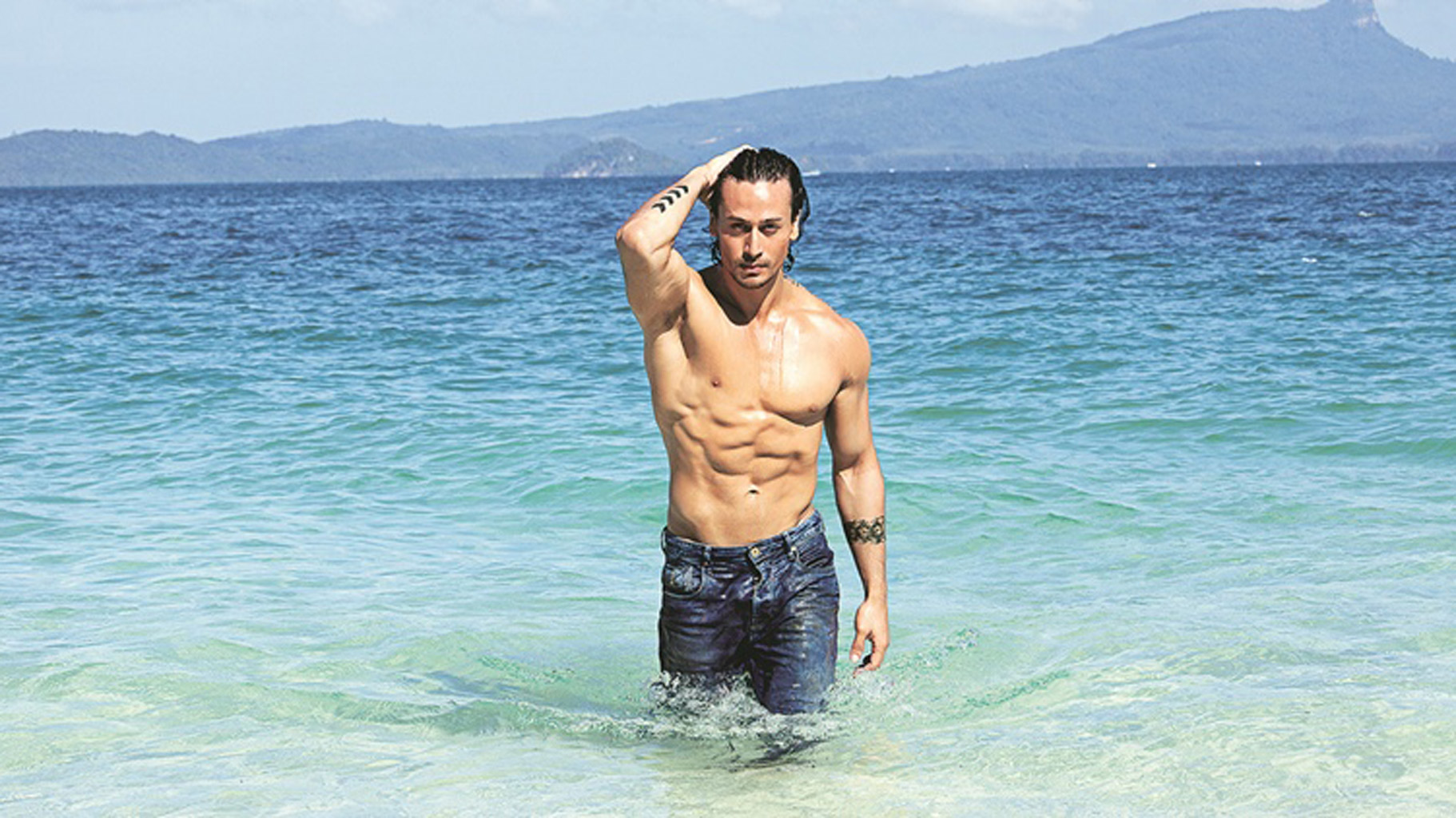 Tiger Shroff Bio, Height, Weight, Age, Family, Girlfriend And Facts ...